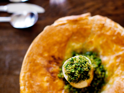 Beef & oyster pie - Libelle Lekker