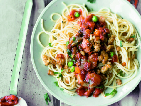 Spaghetti met tempeh bolognese - Libelle Lekker