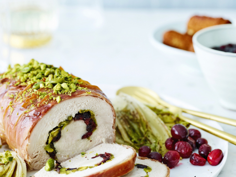 Kalkoenrollade met pistache en witloof - Libelle Lekker