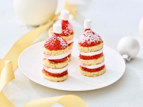 Blinis sucrés "Bonnets du père Noël" - Cuisine et Recettes - Recette ...