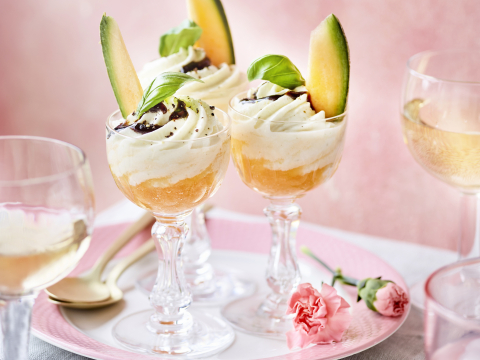 Mozzarellamousse met meloen, ham en balsamico - Libelle Lekker