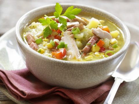 Maaltijdsoep met kip - Libelle Lekker