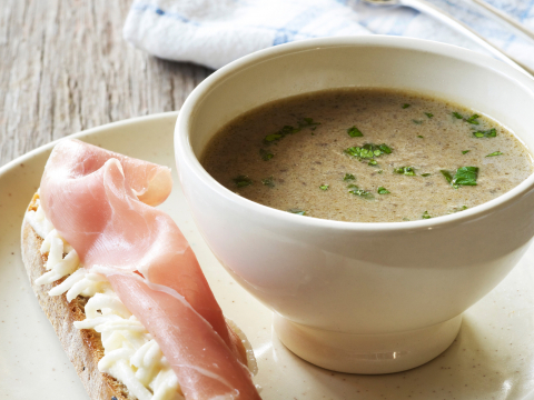 Champignonsoep - Libelle Lekker