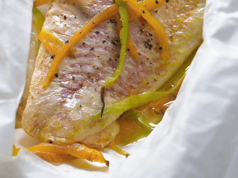 Roodbaars in papillot - Libelle Lekker