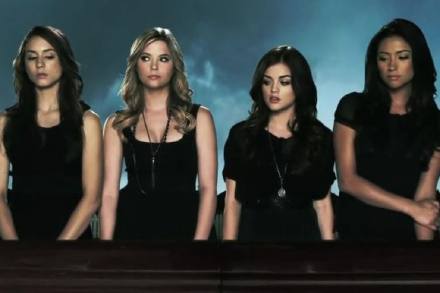 Pretty Little Liars krijgt gloednieuwe intro
