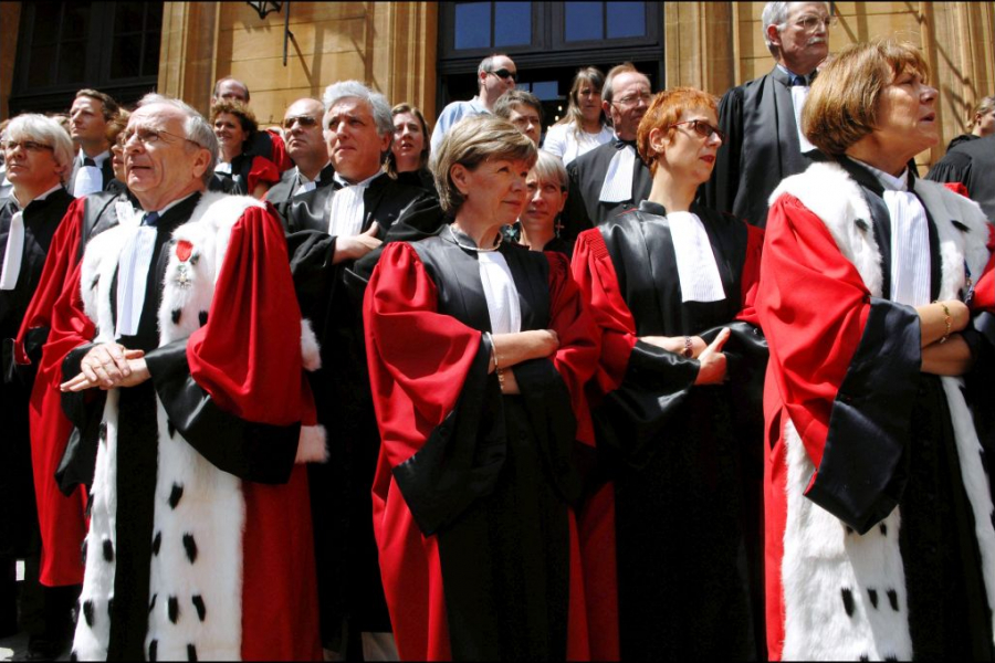 Une Loi Oblige Les Magistrats à Suivre Une Formation Sur Les Violences