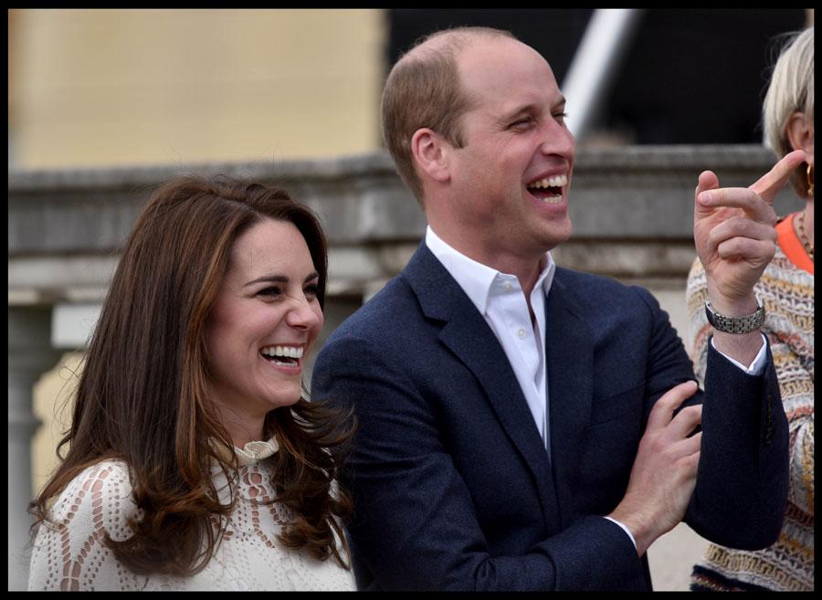 Prins William en Kate Middleton delen spontane foto met de kinderen ... Prins William en Kate Middleton delen spontane foto met de kinderen ...