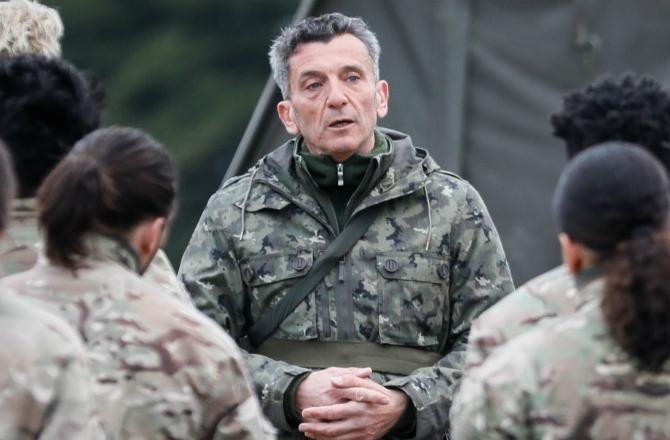 RTL TVI aura bientôt son Pascal, le grand frère, version militaire