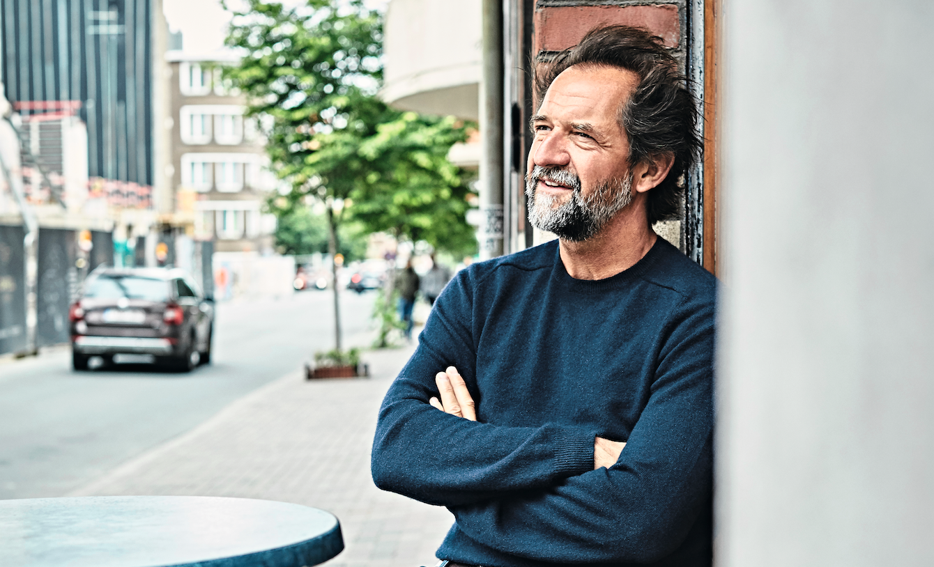 Du pilotage à la comédie: Stéphane de Groodt nous raconte son parcours