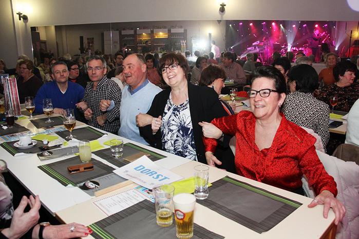 Onvergetelijk 41ste verjaardagsfeest voor zanger Andy Reivan in ...