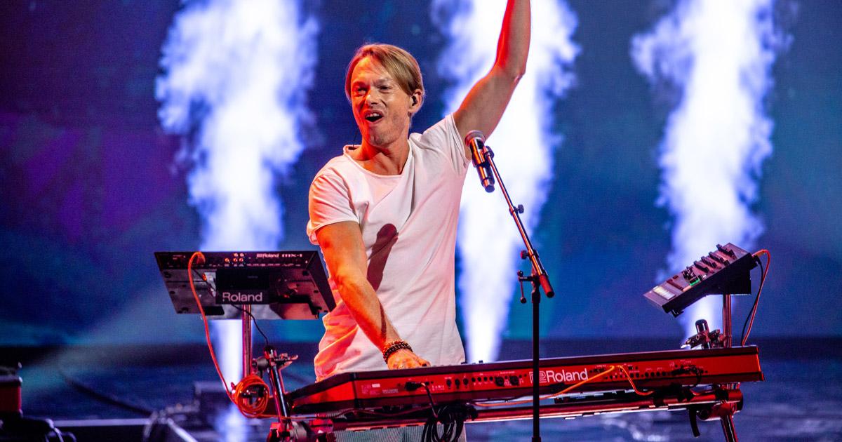 Regi Academy: dj zoekt straffe stem in nieuw VTM 2-programma