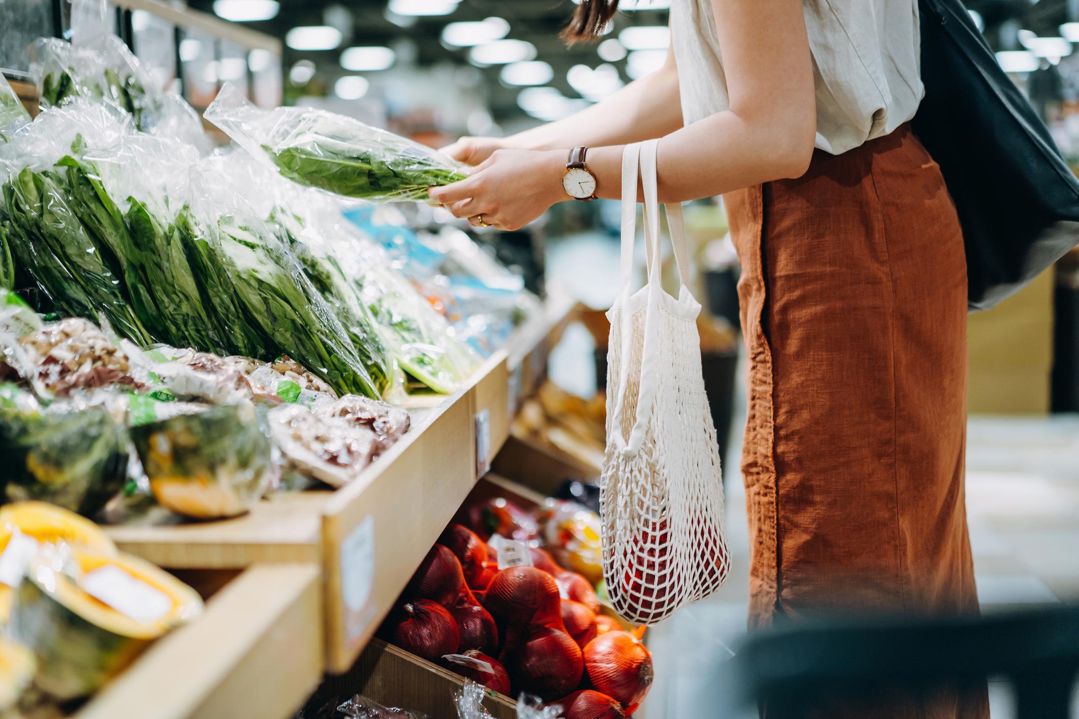 Minder geld uitgeven aan boodschappen: 5 tips - Libelle