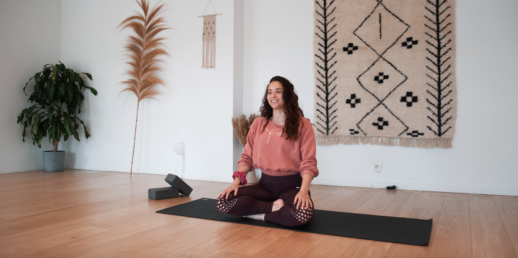 Vidéo: 20 minutes de yoga anti-stress - Femmes d'Aujourd'hui