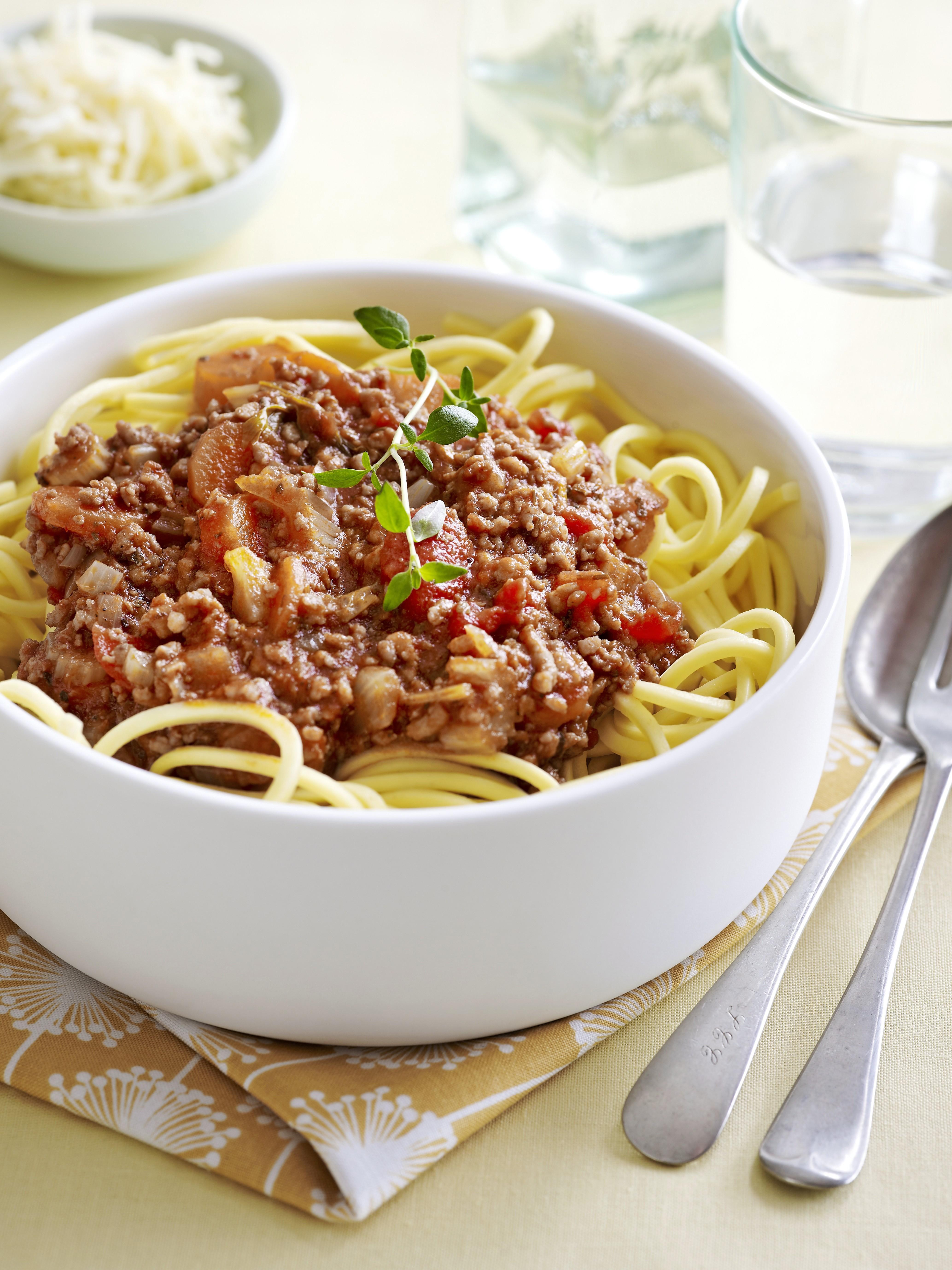 Hoeveel spaghettisaus per persoon moet je rekenen? - Libelle Lekker