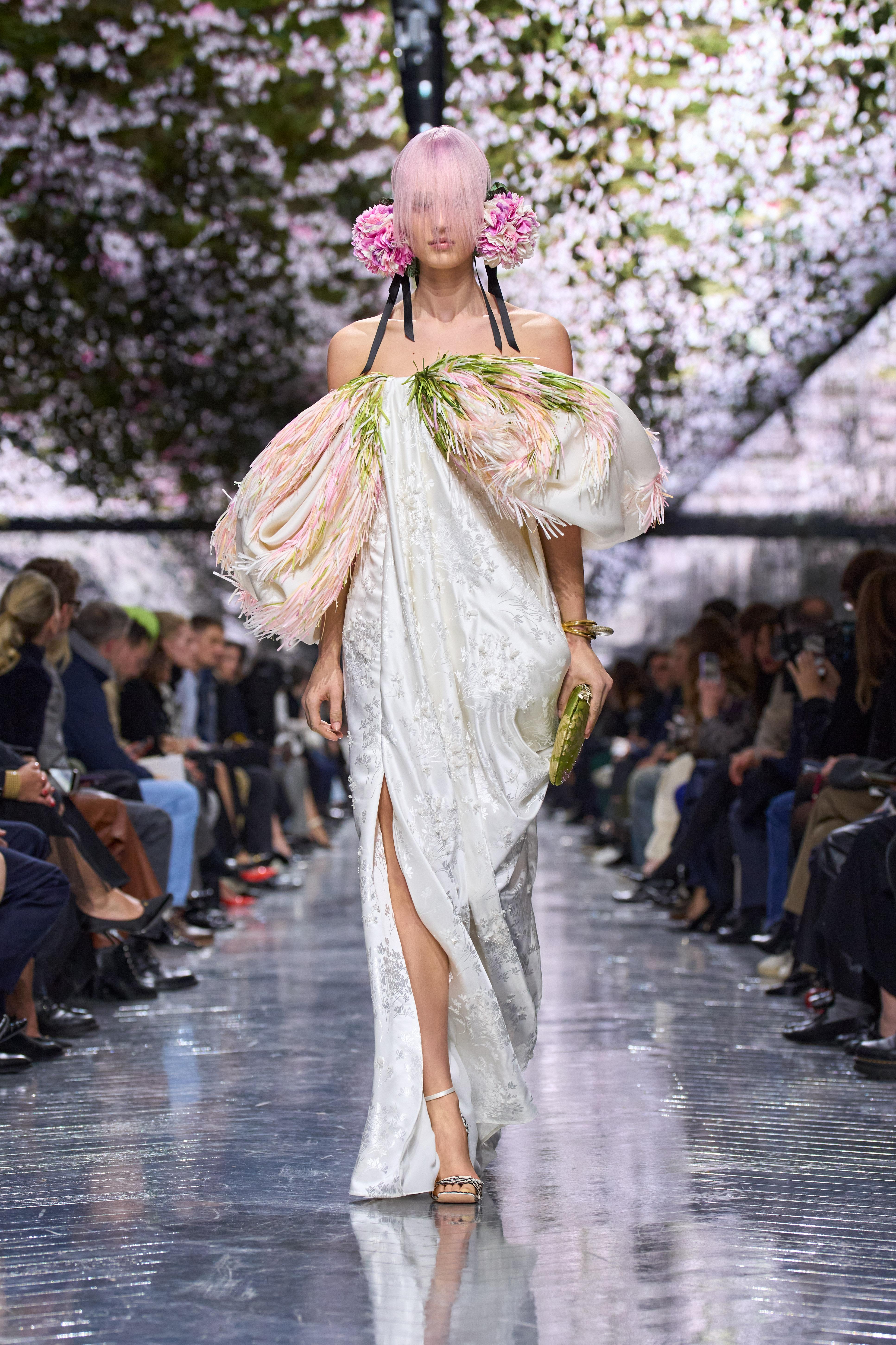 Couturedebuut Jonathan Anderson voor Dior nu al te zien in expo