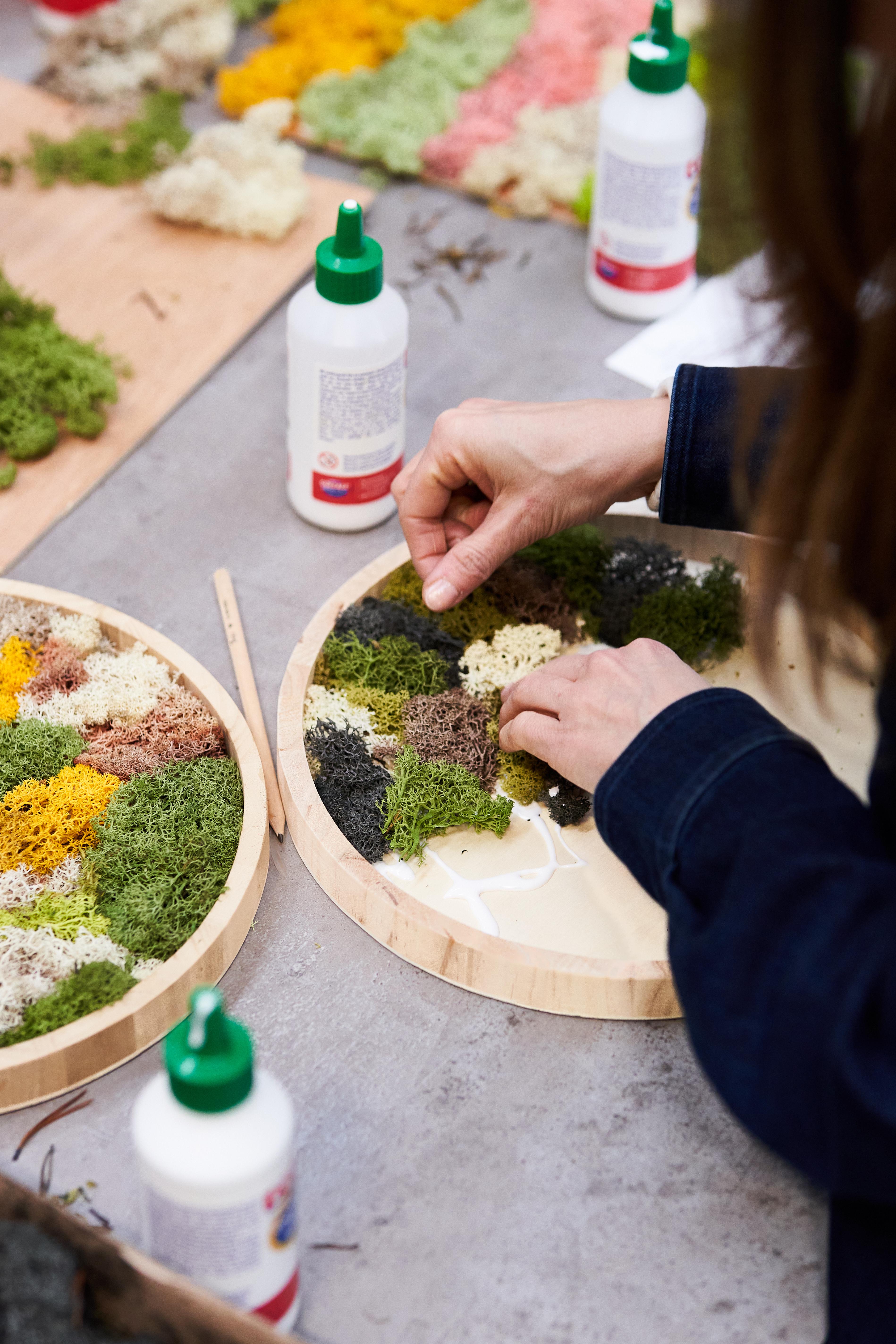 Onze redactrice test een workshop 'mosmuur maken' uit - Libelle