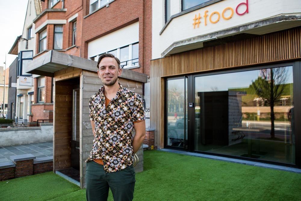 Dave wil defibrillator hangen, maar krijgt geen vergunning ...