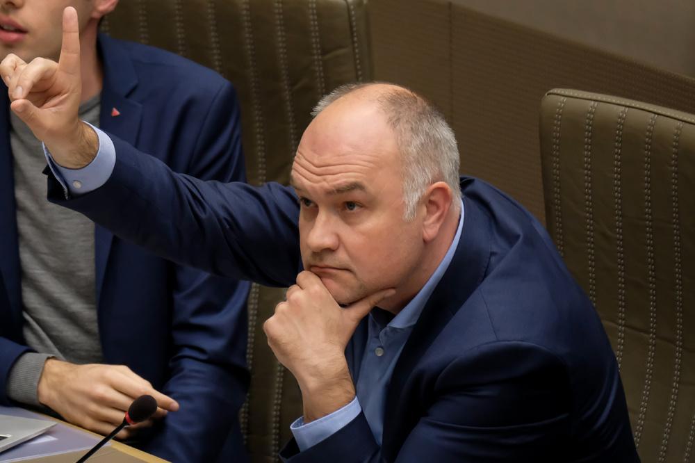 Groen hekelt beslissing minister Peeters over opsporing vervuilende diesels