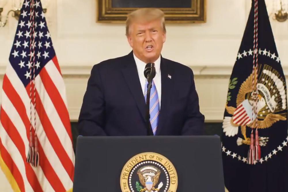Trump change enfin de ton