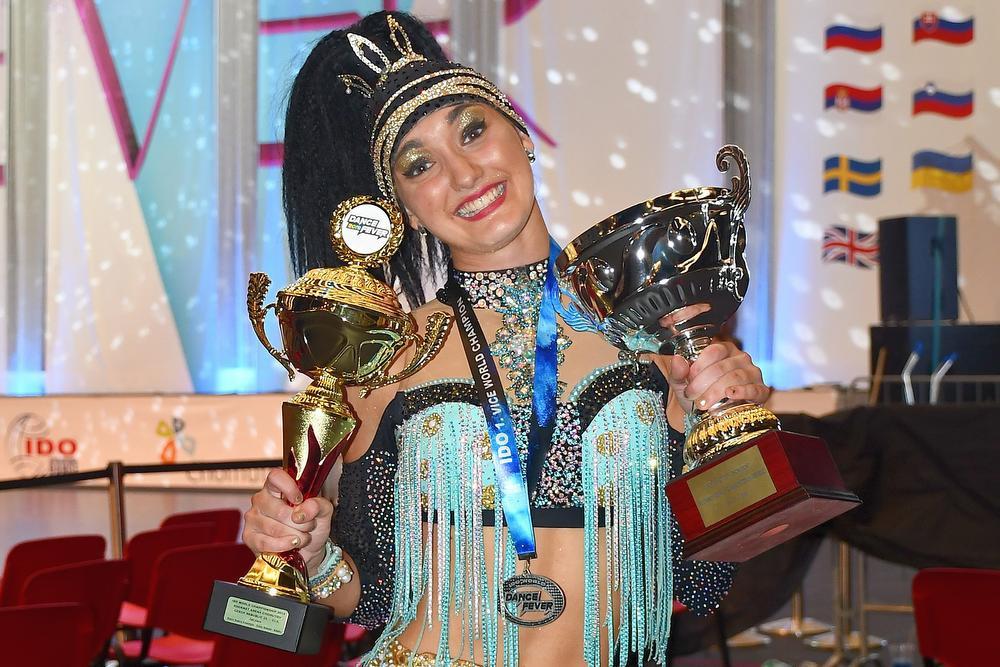 Zilver voor Kayley Meeuw op WK disco dance en binnenkort op tournee met ...