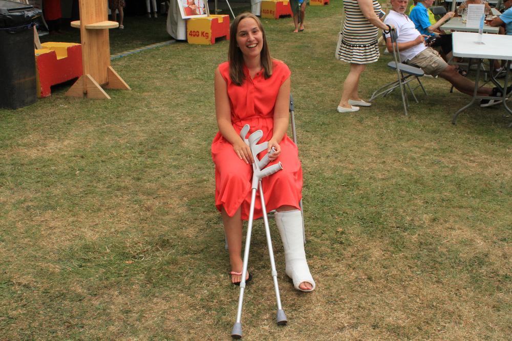 Oostendse schepen in het gips na val met deelstep - KW.be