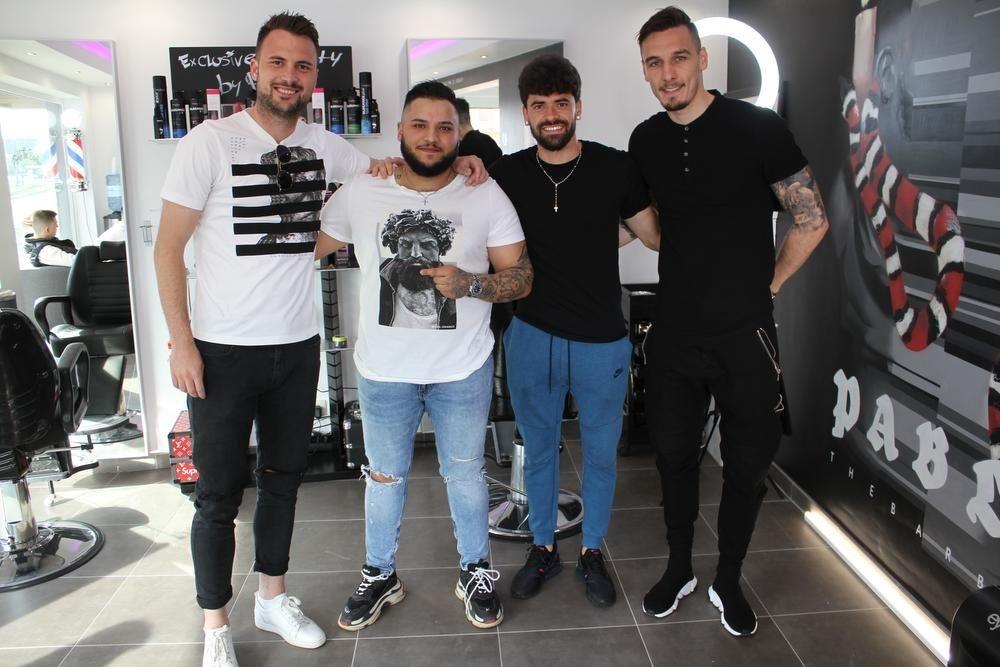 Pablo The Barber opent kapperszaak op boogscheut van Versluys Arena in Oostende - KW.be