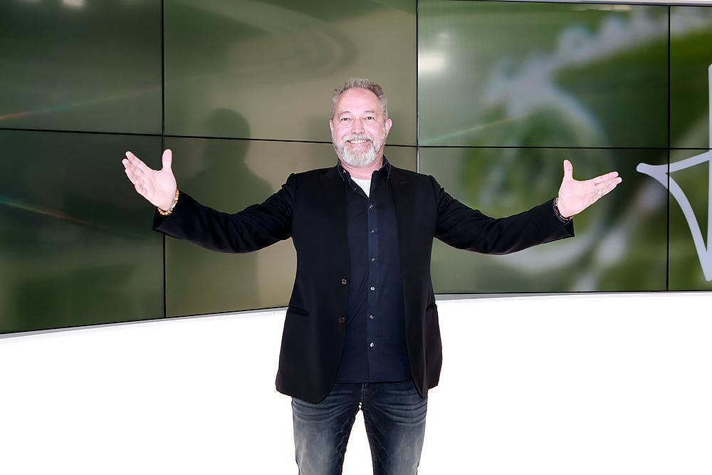 Dirk Nyberg zingt ‘Nooit of nooit’, maar wat heeft die song te betekenen? - KW.be