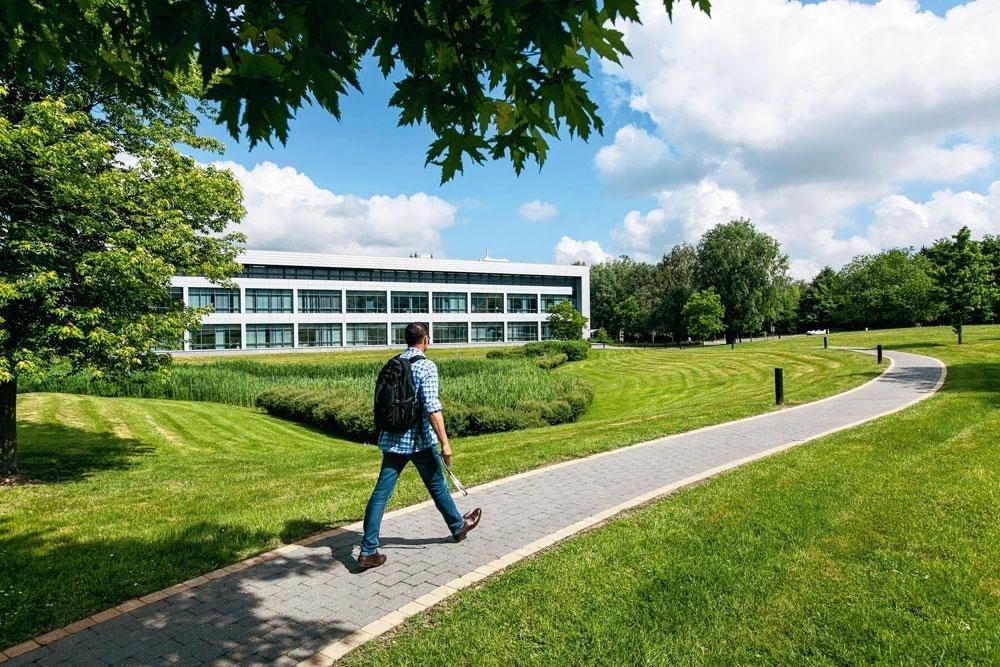 UCB va investir un milliard d'euros dans les 10 ans sur son site de ...