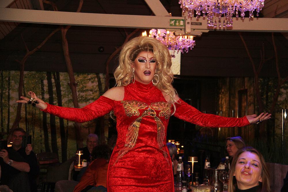 IN BEELD – The Sensations veroverden alle harten in Brasserie Rhodesgoed in Kachtem - KW.be