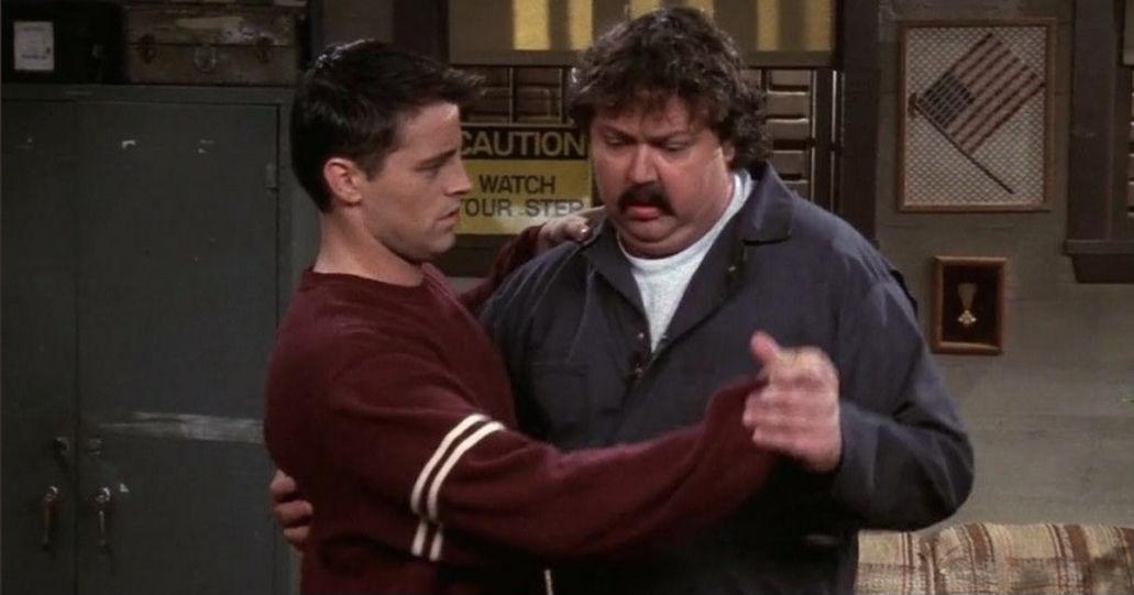 'Friends'-acteur Mike Hagerty op 67-jarige leeftijd overleden