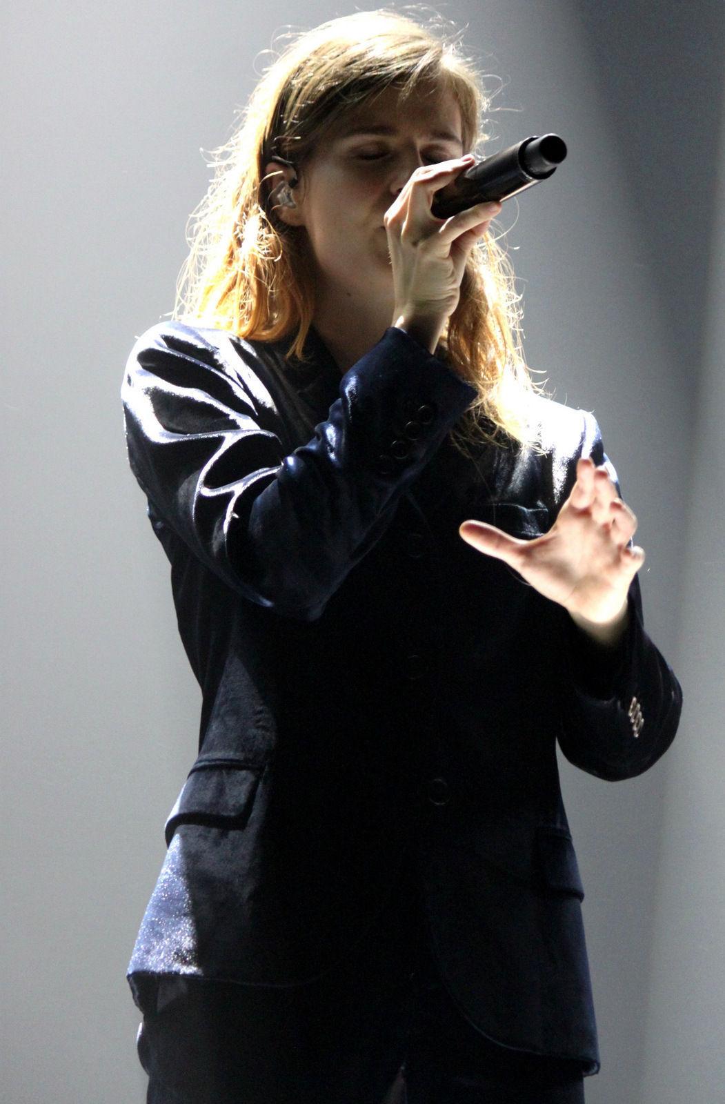 In beeld: Christine and the Queens @ Vorst Nationaal