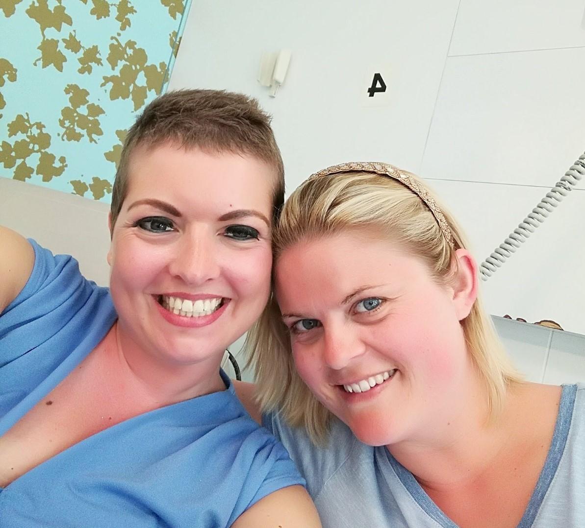 Jeugdvriendinnen Fiona en Jessica: "Het allermoeilijkste moment was ...