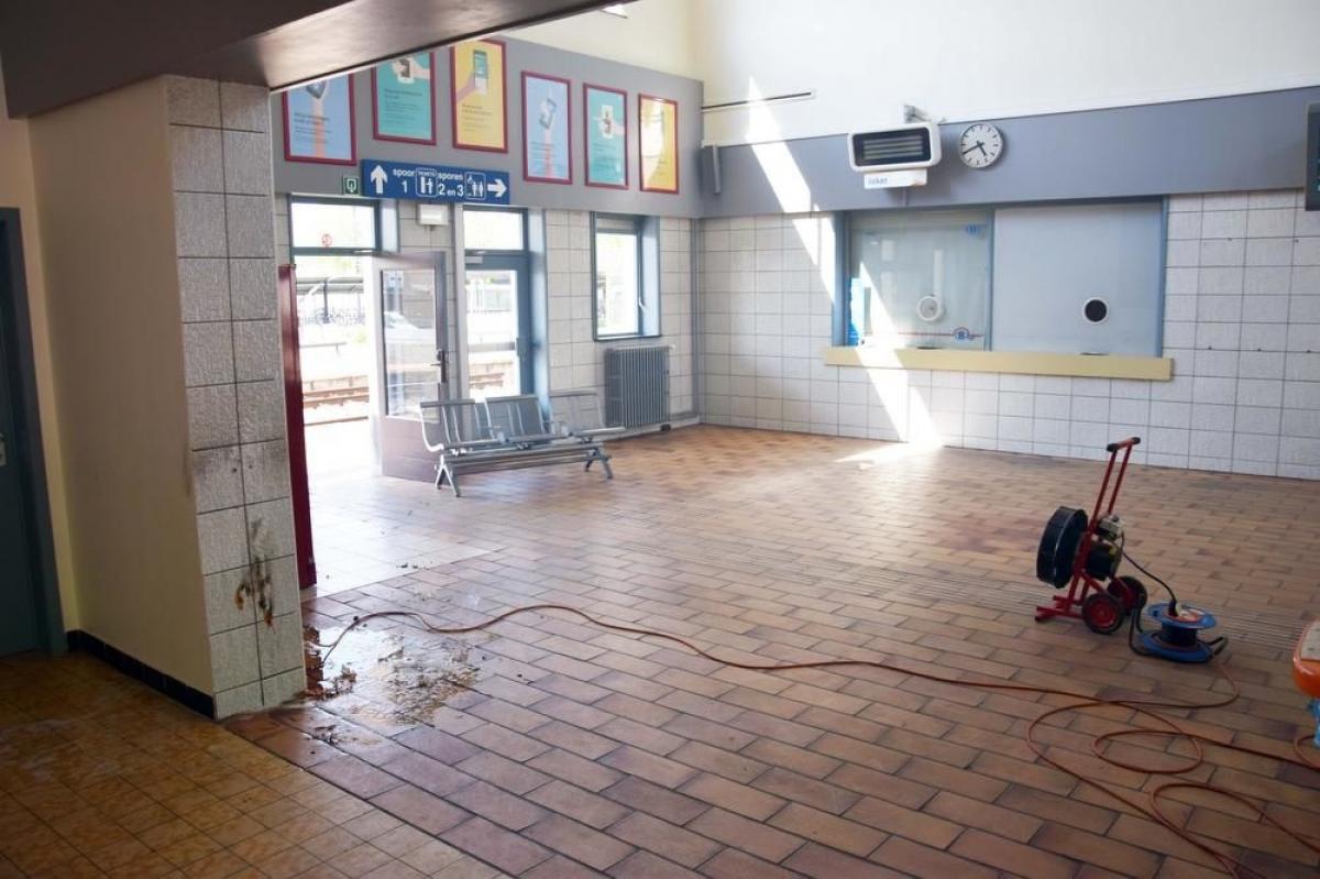 Kleine brand in station Menen - KW.be