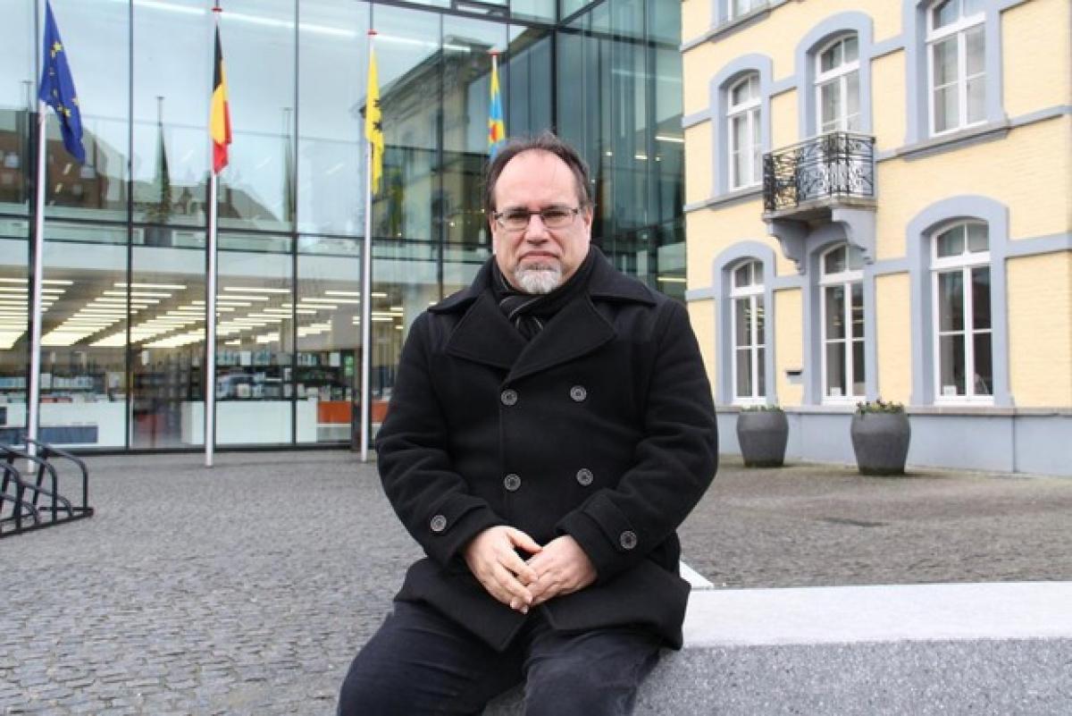 Burgemeester Peter Roose blijft aan zet in Veurne - KW.be