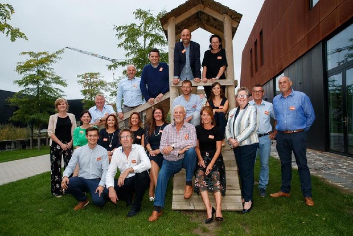 Schepenen Els Kindt en Steven Bogaert duwen lijst CD&V Lichtervelde - KW.be