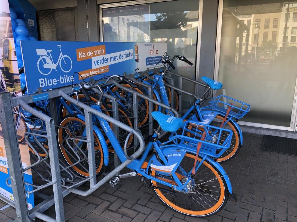 Aanbod blauwe deelfietsen breidt verder uit in Kortrijk - KW.be