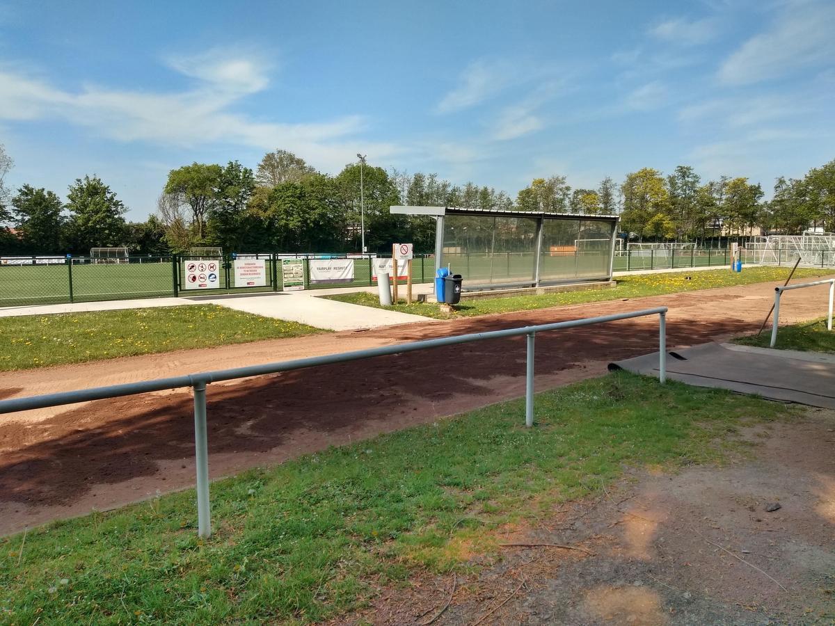 Looppiste Olympiadeplein in Marke opnieuw klaar voor gebruik - KW.be