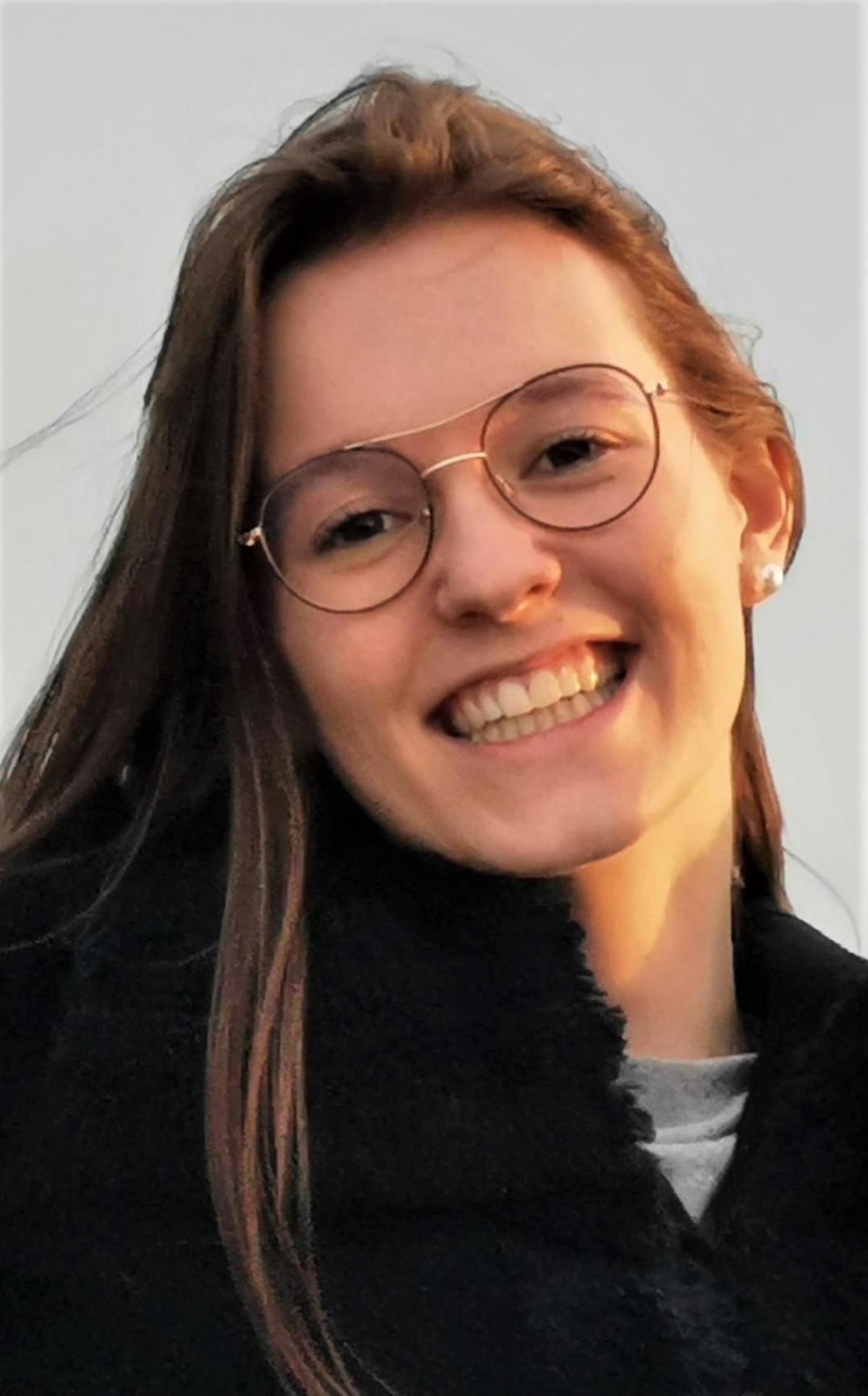 Lisa Notebaert wordt 21 in ‘21: “Ik wil graag eens uit een vliegtuig ...