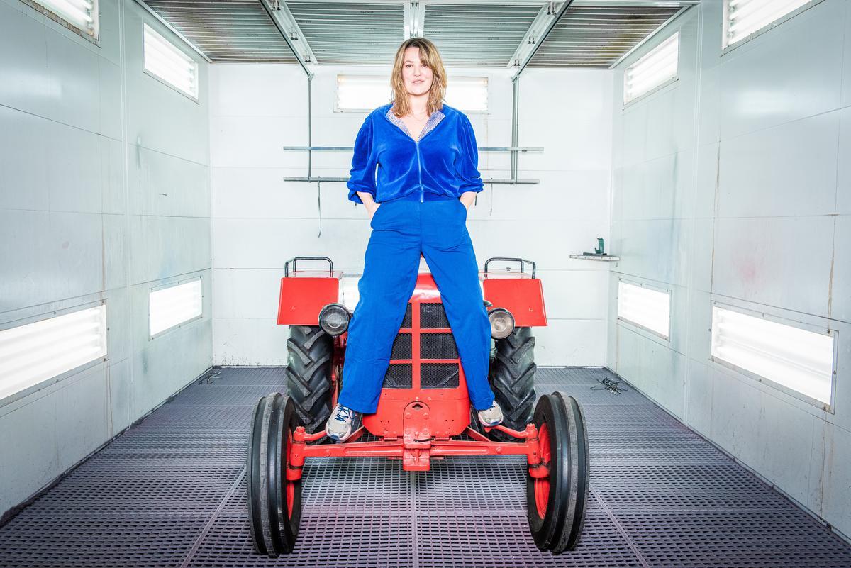 Powervrouw en topactrice Emilie De Roo: “Ik ben meer dan ooit mezelf ...