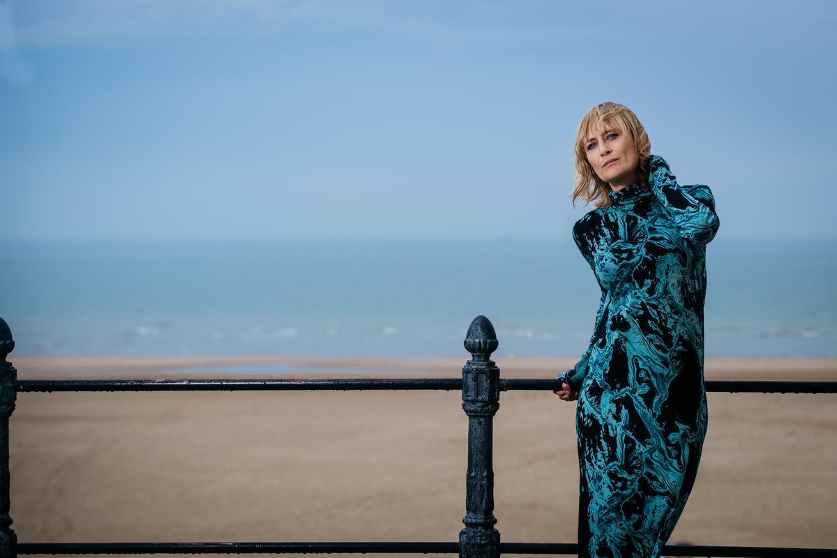 Geike Arnaert, prettig onwennig en verrassend ongeremd: “Het meisje is ...