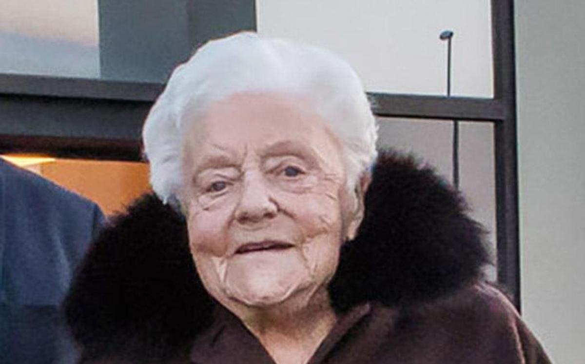 Marie-Ghislaine, weduwe van Roger Deceuninck, op 100-jarige leeftijd ...