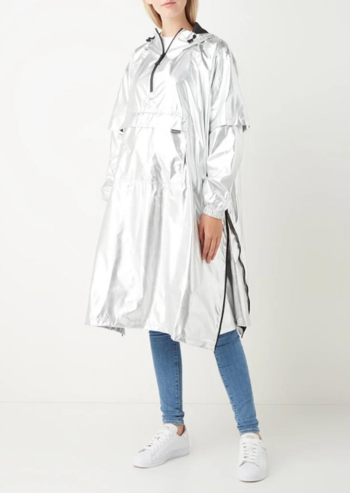 Rainy day? Dit zijn de 20 mooiste regenjassen van het seizoen