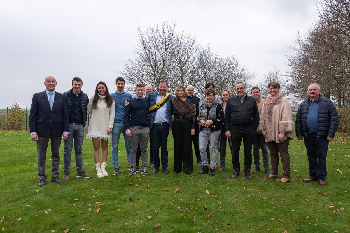 Bob Demuynck gehuldigd als deken van Sint-Elooisgilde Marialoop - KW.be
