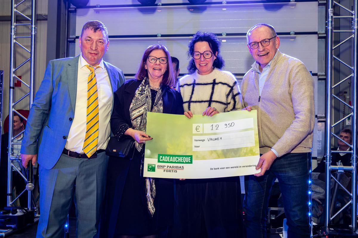 Vallaey landbouwmachines in Lichtervelde bestaat 125 jaar - KW.be