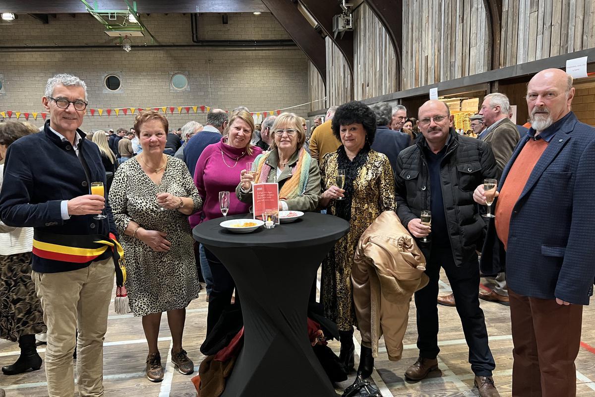 Volle zaal voor eerste nieuwjaarsreceptie - KW.be Volle zaal voor eerste nieuwjaarsreceptie - KW.be