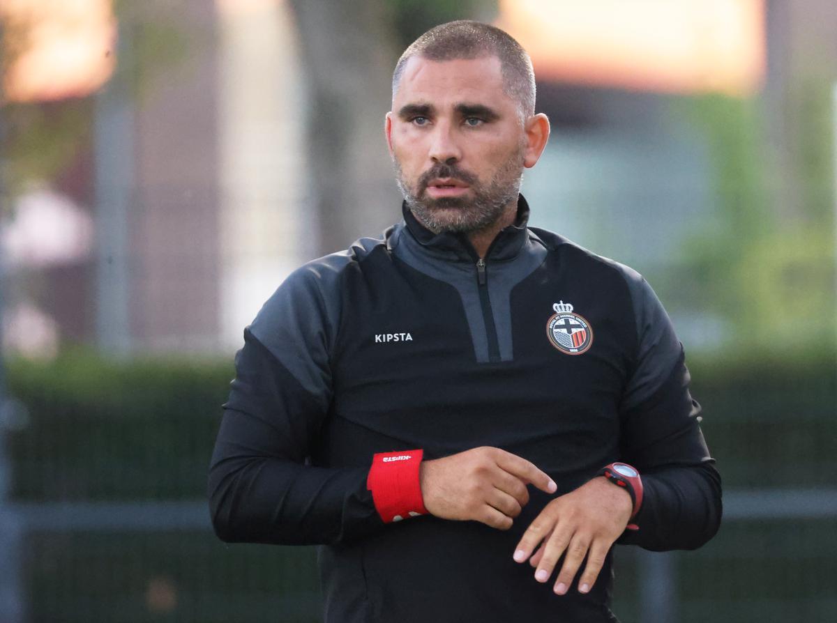 Trainersstaf Mandel United (Turi, Millecamps & Fauquenoit) tekent voor ...