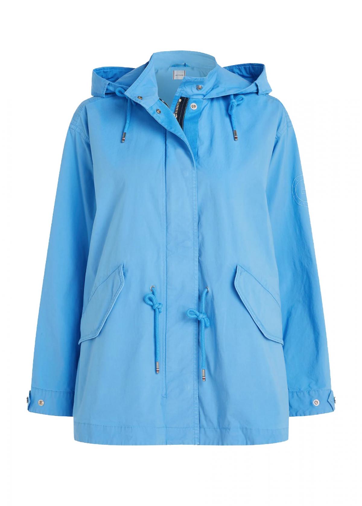 De leukste regenjasjes voor de lente (+ tips om ze te stylen)