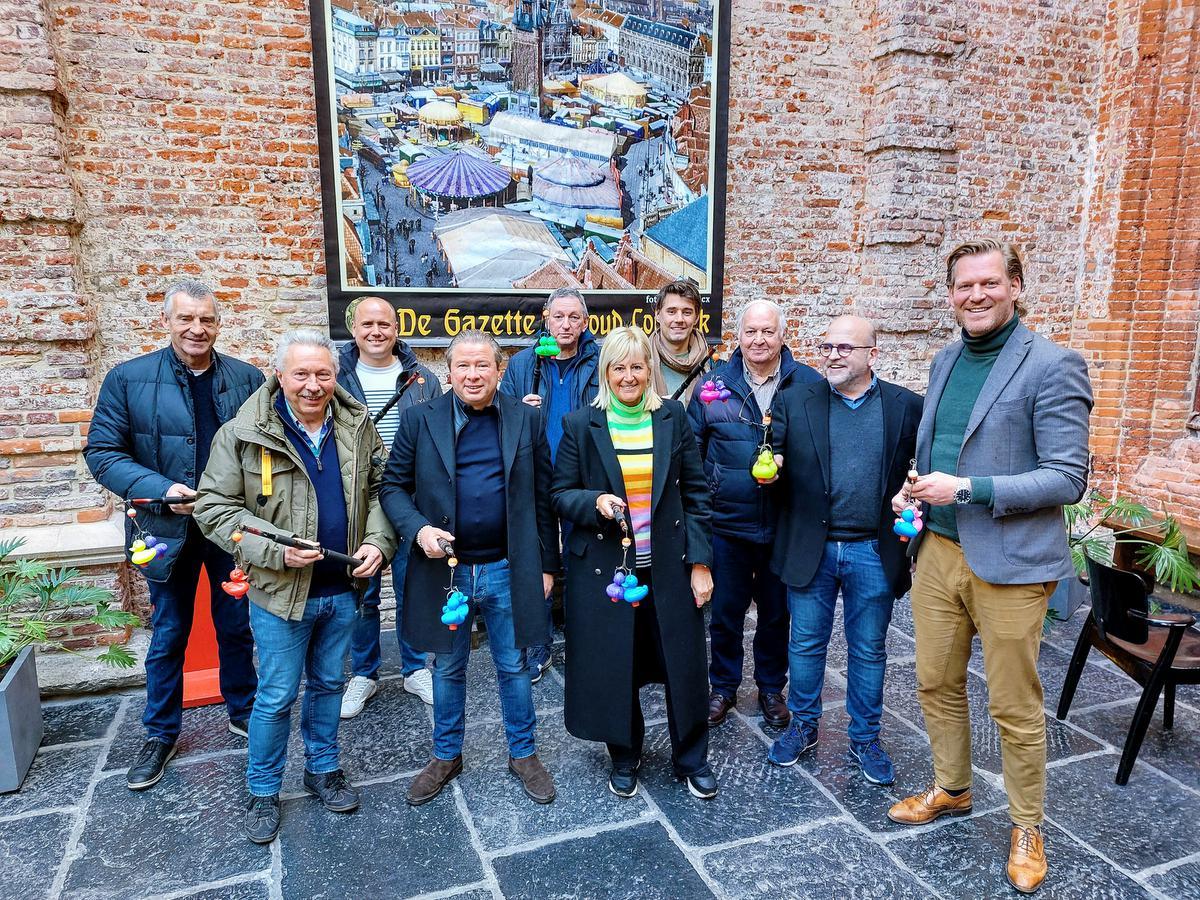 Paasfoor Kortrijk komt met nieuwigheden: opening op pui van stadhuis ...