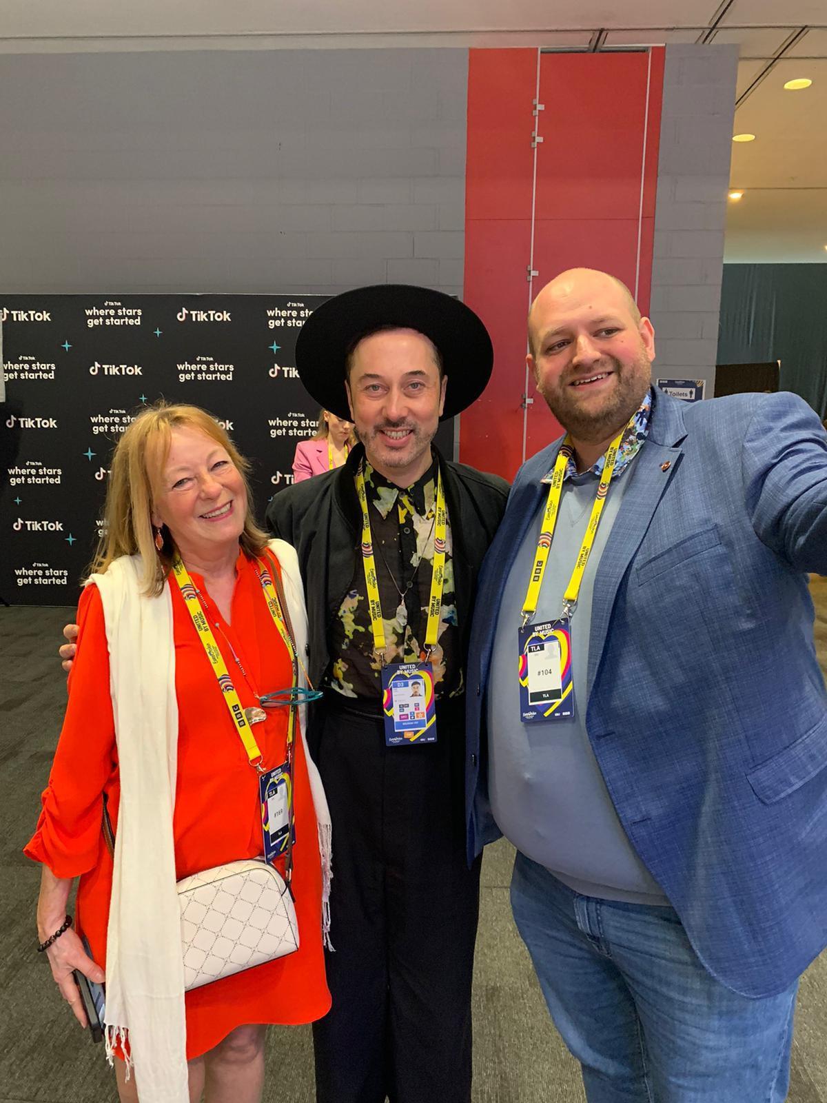 Cathérine mocht prestaties Gustaph op Eurosong vanop de eerste rij ...