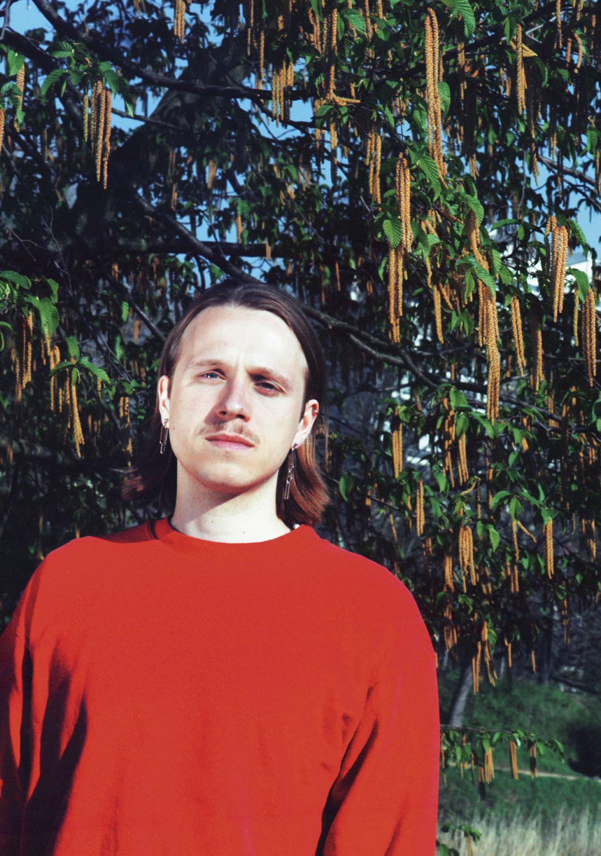 De sound van Simon ligt ergens tussen ideale schlagerschoonzoon en ...